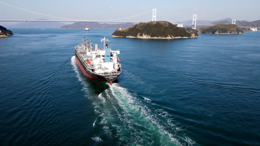 大型Cargo ship 「 ATLANTIC BRAVE 」 | 海峡俯瞰