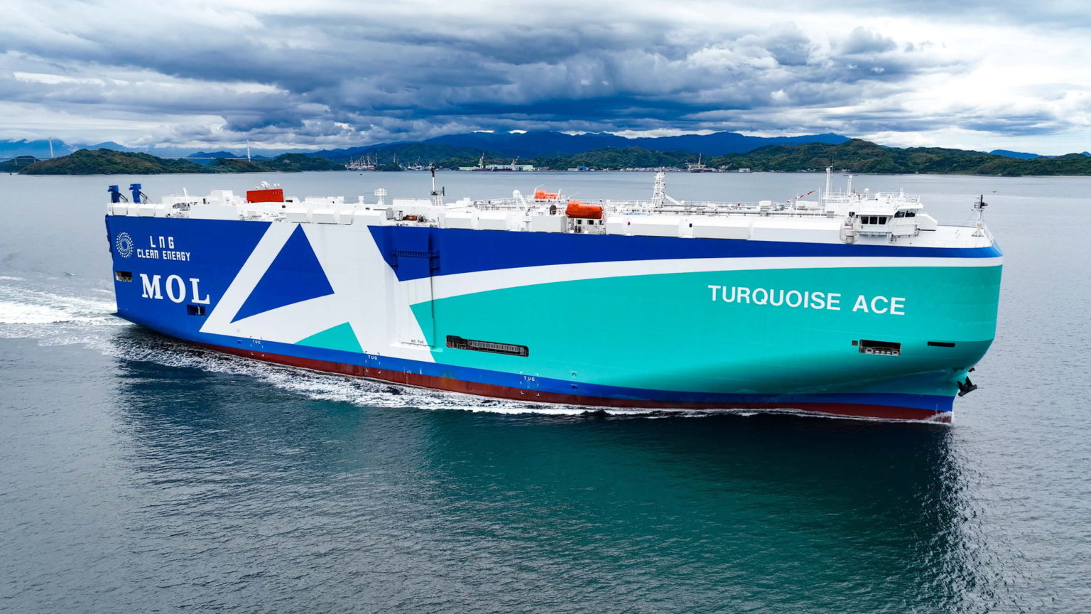 海上公試 Sea Trial「 TURQUOISE ACE 」MOL LNG燃料自動車船「BLUE」シリーズ | 海峡俯瞰